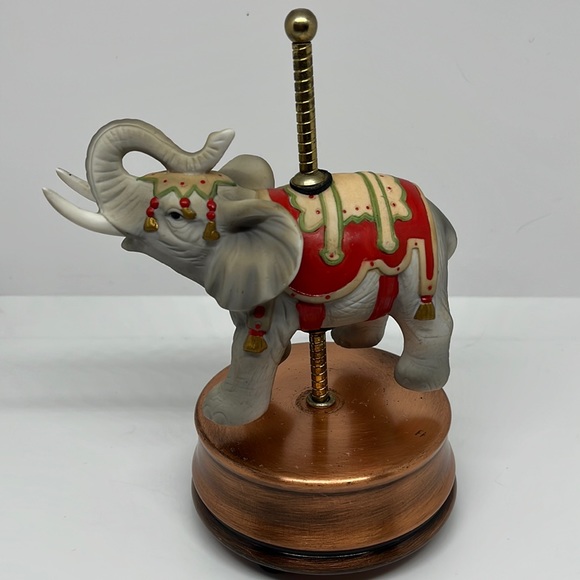 Accents | Vintage Aldon Elephant Music Box | Poshmark